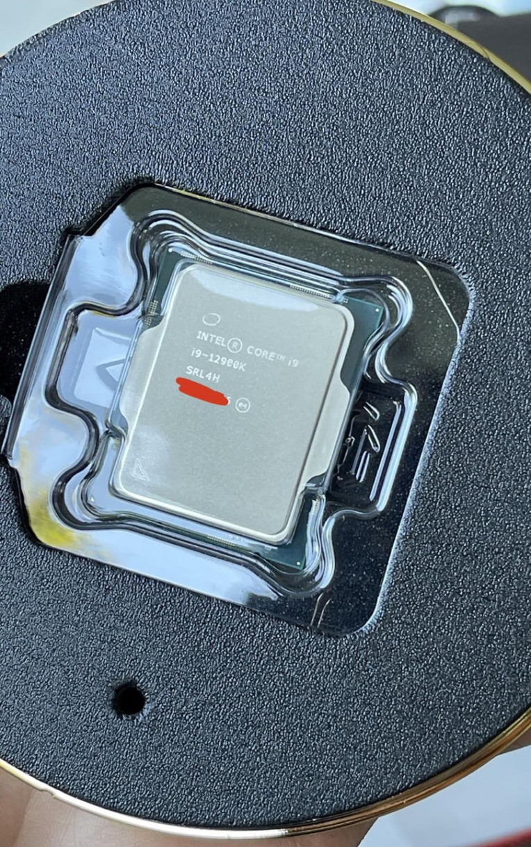 Core i9-12900Kのパッケージ開封写真がリーク！販売価格は600～700ドルか | ニッチなPCゲーマーの環境構築Z