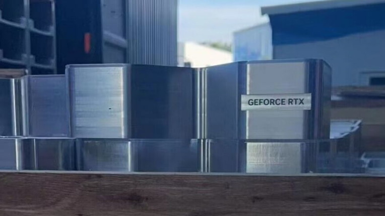 4スロットサイズのGeForce RTX 4000シリーズFE。超巨大なGPUクーラーの写真がリーク。さすがにキャンセルか | ニッチなPC ...