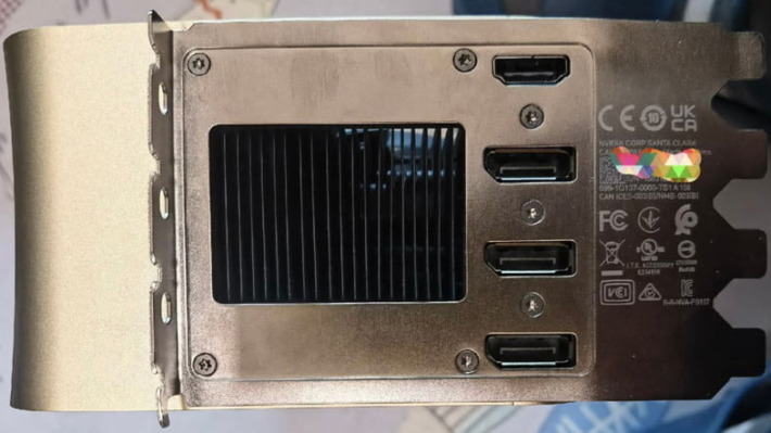 ES版Ada TITAN RTXらしきグラボの輸送履歴が見つかる | ニッチなPCゲーマーの環境構築Z