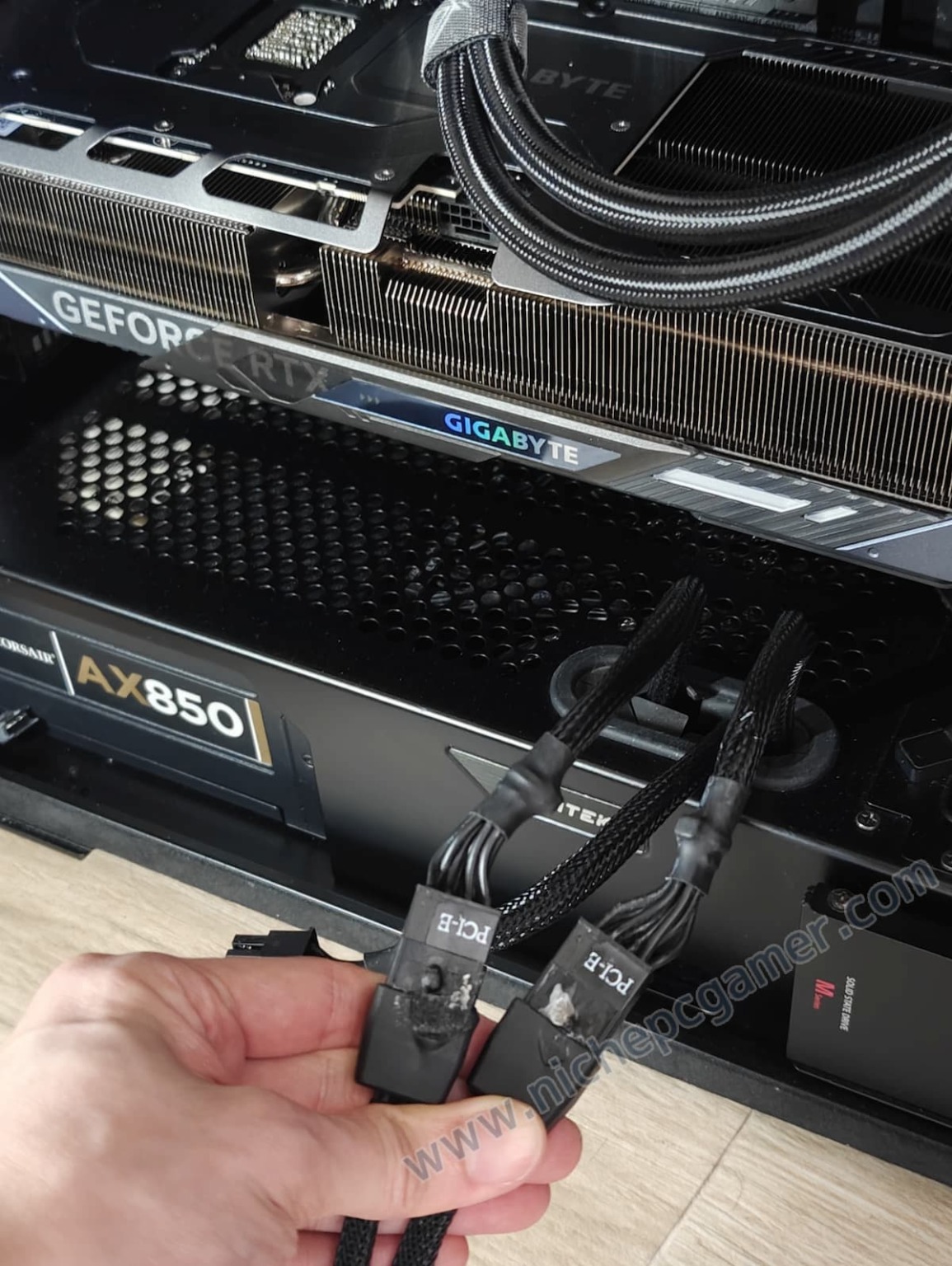 12V-2x6コネクタ変換ケーブルが融解。GeForce RTX 5080を使用していて | ニッチなPCゲーマーの環境構築Z